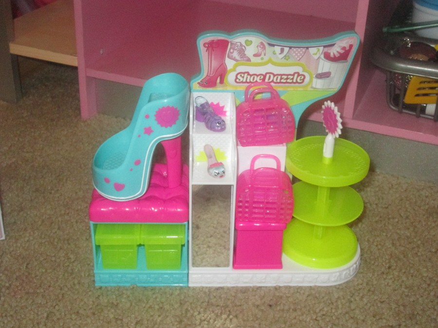 Shopkins Fashion Spree Shoe Dazzle - BB Product Reviews